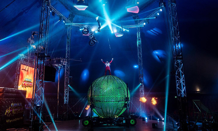 Roll Up, Roll Up, The Circus is in Town - It's On Cardiff