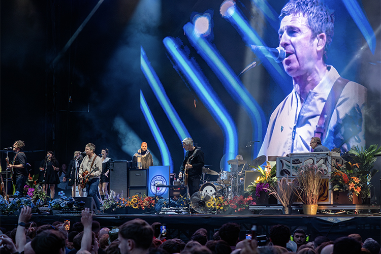 Noel Gallagher and the High Flying Birds Soar at Cardiff Castle - It's ...