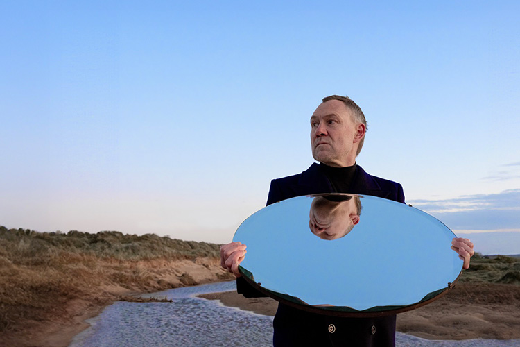 David Gray Is Set To Play Cardiff Castle - It's On Cardiff