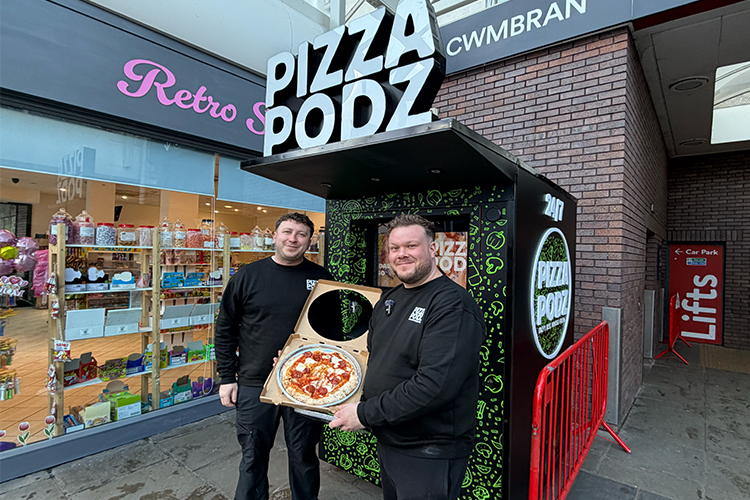 You Can Now Get Neapolitan Pizza From a Vending Machine in Wales - It's ...